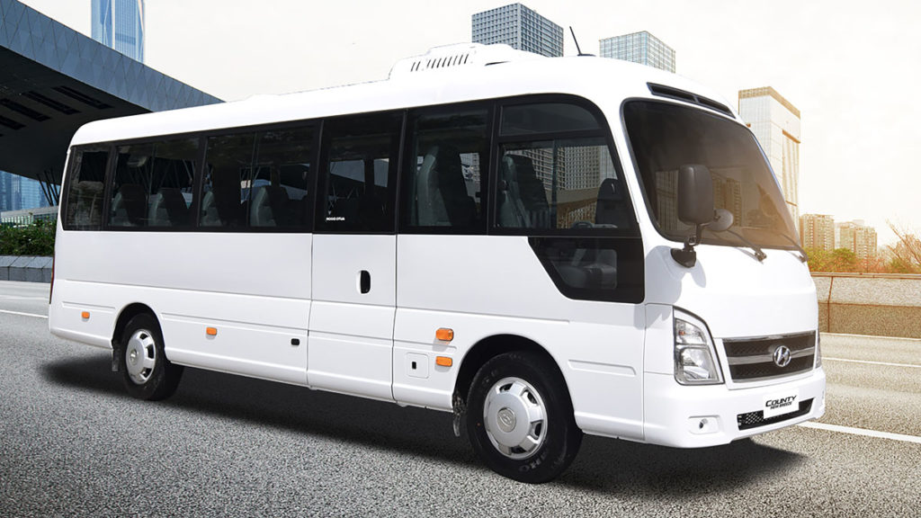 Hyundai ofrece más espacio para la carretera con el county bus - panama ...